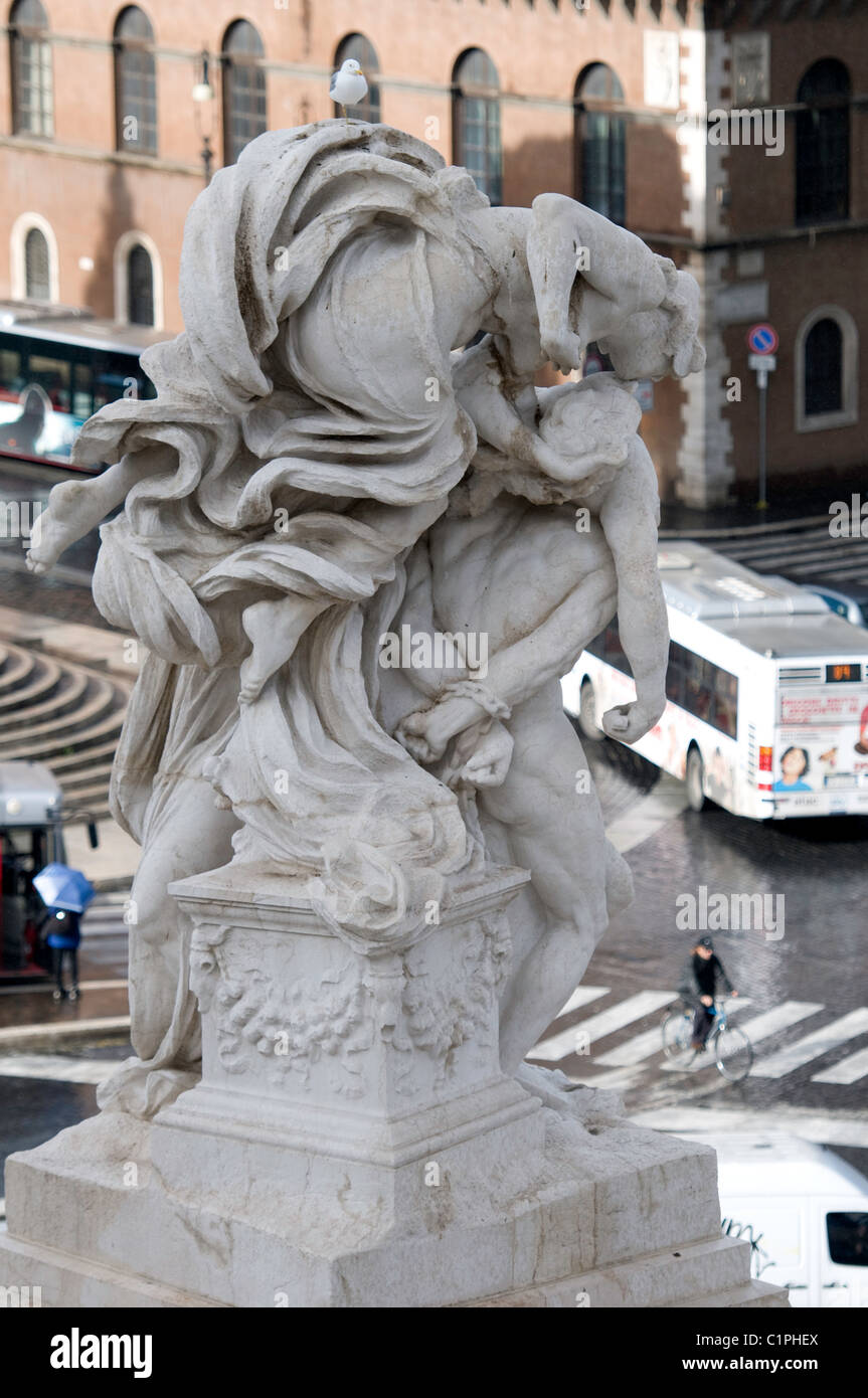Statue in Piazza Venezia, Rome, Italy Stock Photo - Alamy