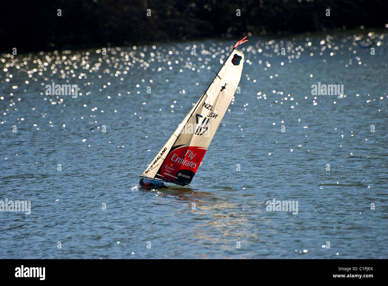 Model yachts on a boating lake Stock Photo - Alamy