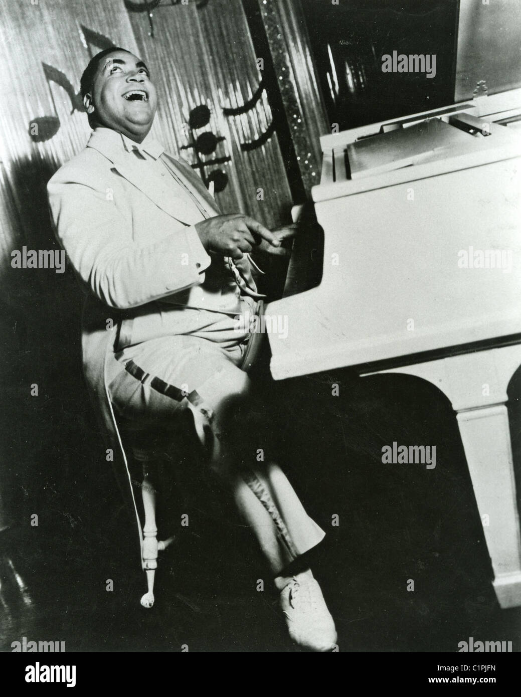 Fats waller hi-res stock photography and images - Alamy