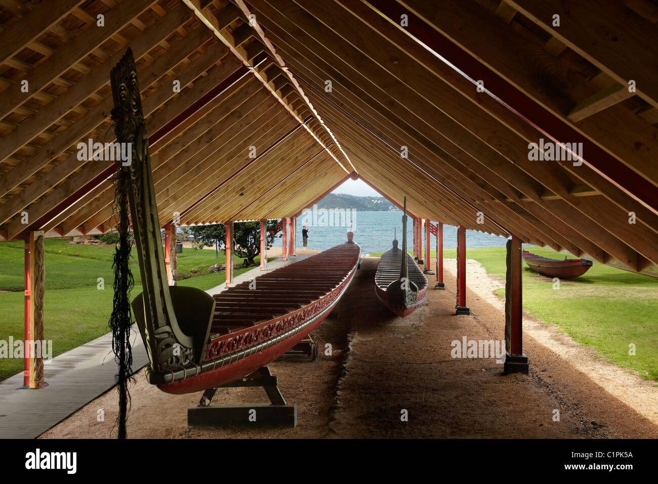 Ngatokimatawhaorua (Maori ceremonial war canoe or waka), Waitangi, Bay ...