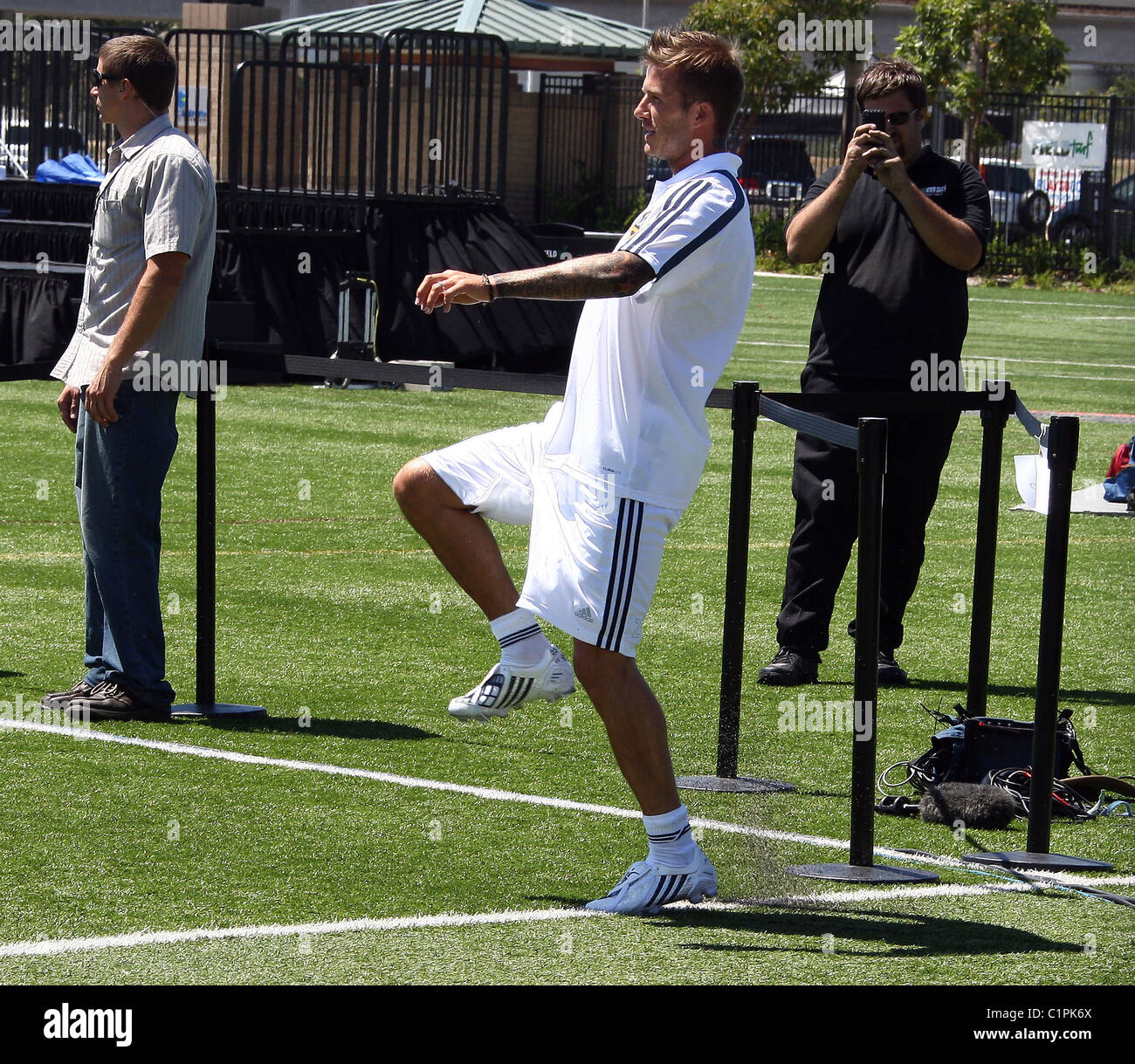 David Beckham joins former Real Madrid teammate Zinedine Zidane to ...