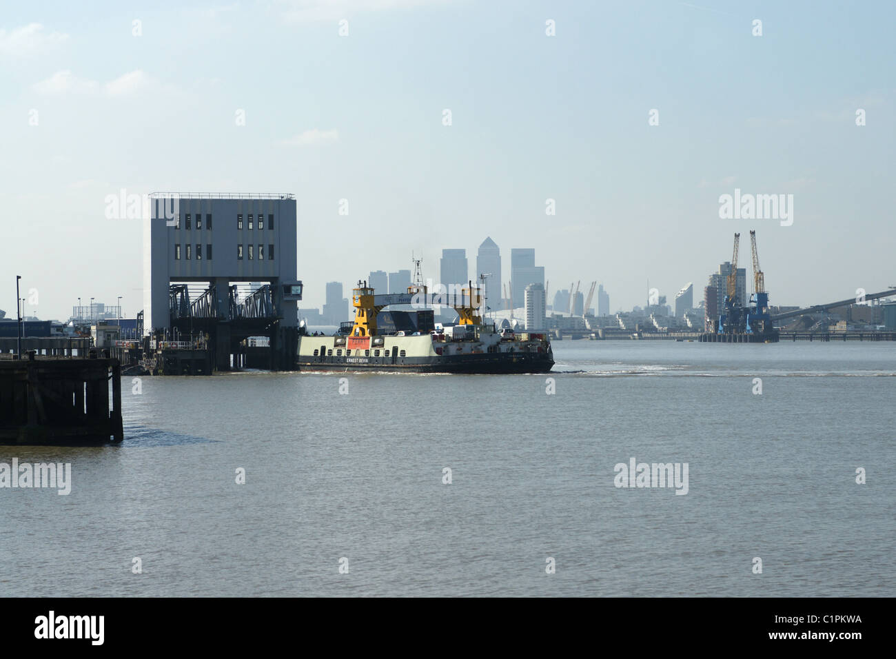 Woolwich Ferry, River Thames Stock Photo - Alamy