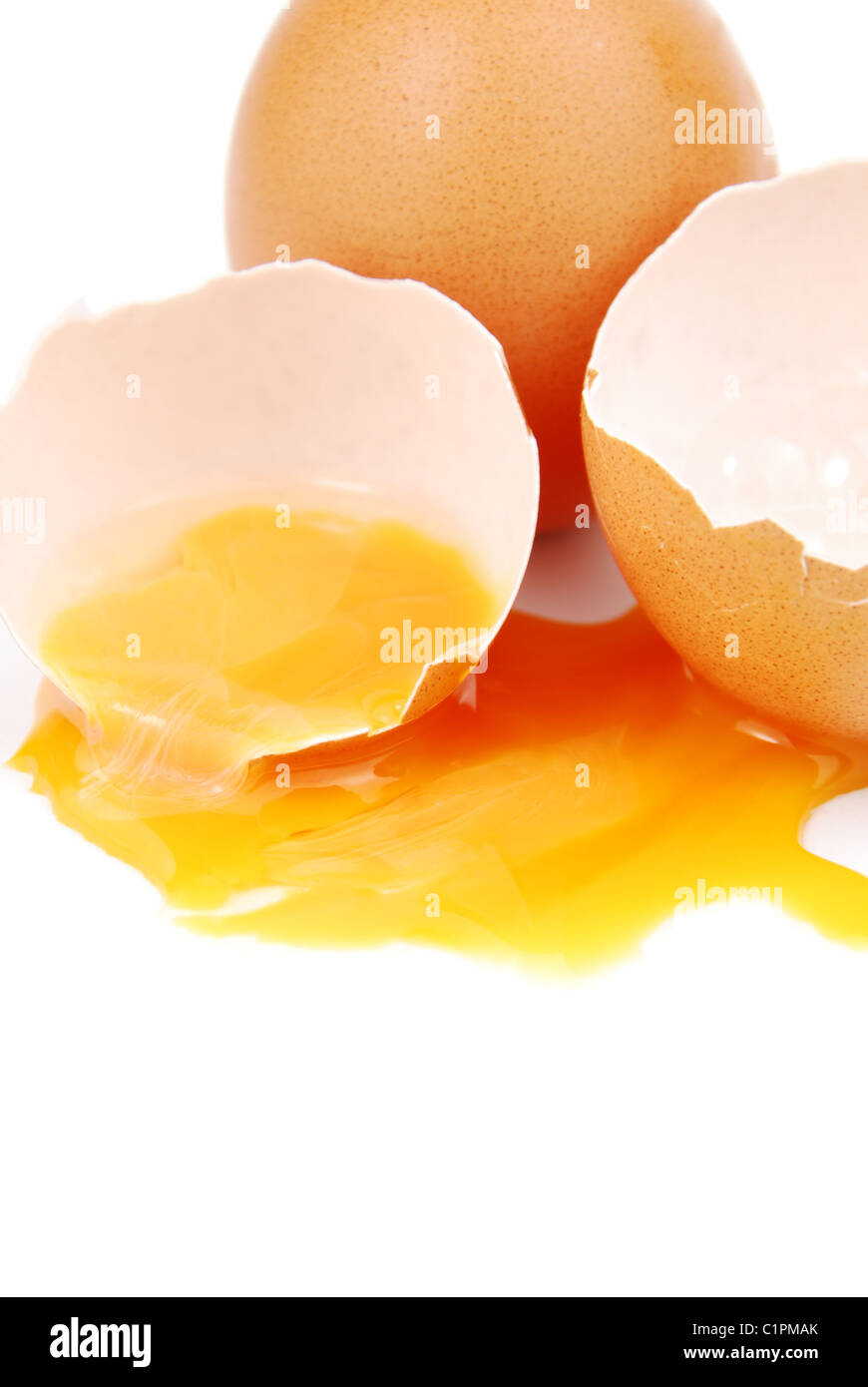 Egg broken hi-res stock photography and images - Alamy