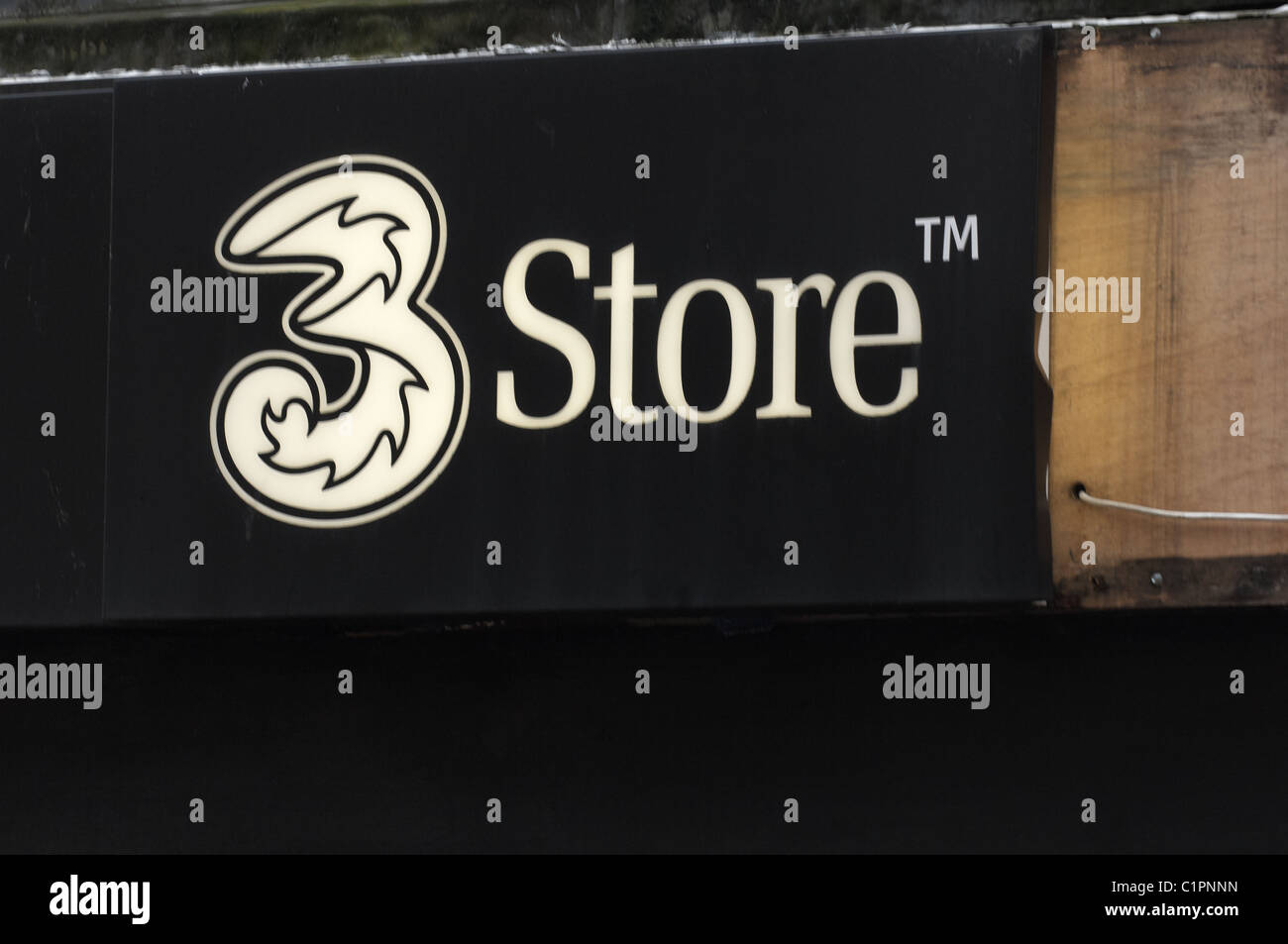 Shop signs logos 3 store hi-res stock photography and images - Alamy