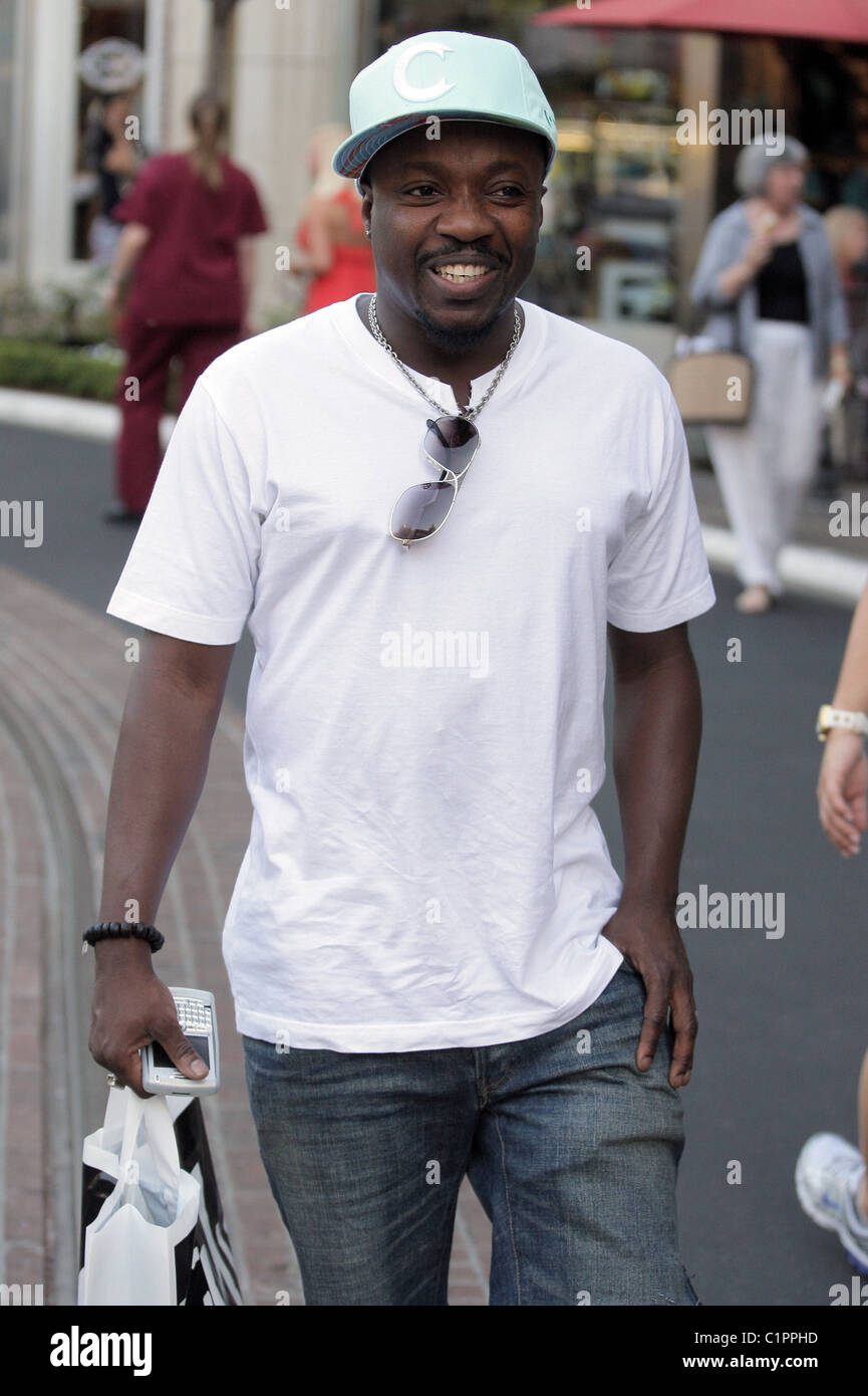 Derrick Hamilton out shopping with his son in Hollywood Los Angeles ...