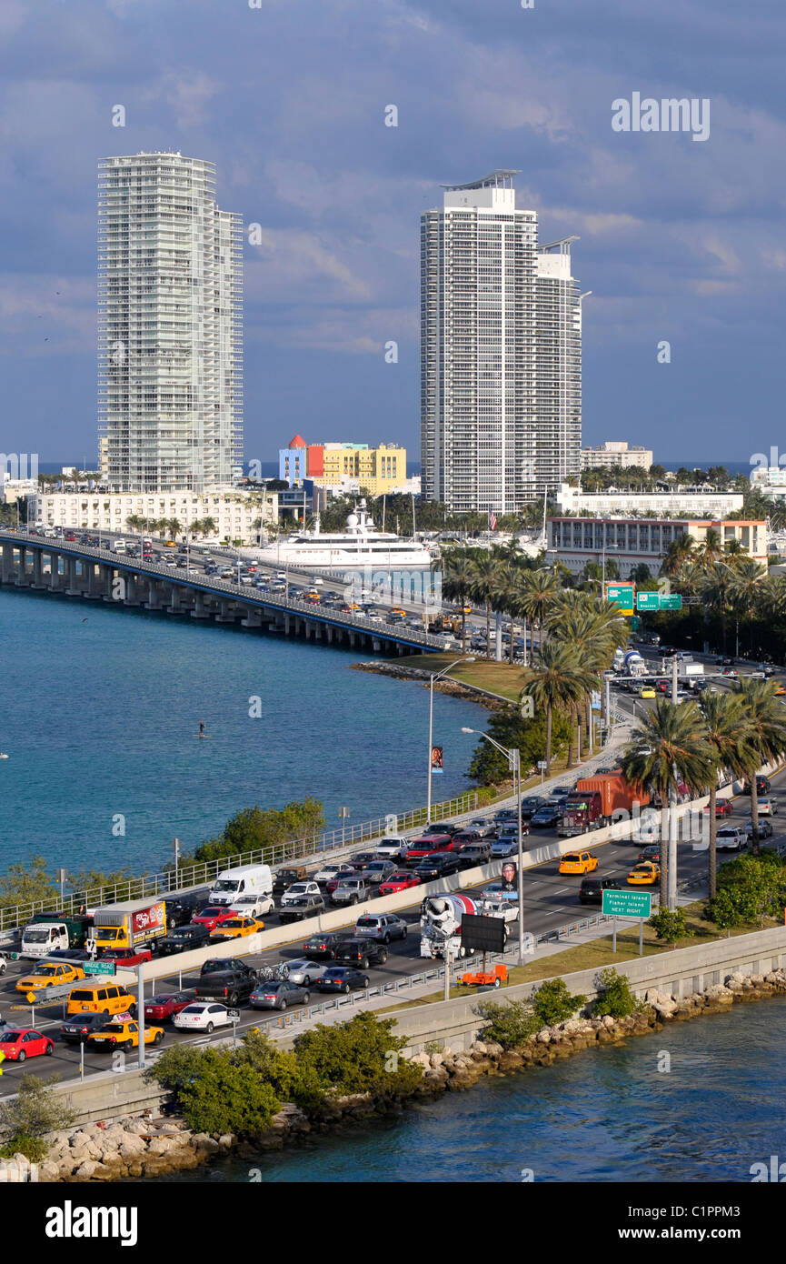 Causeway filled with traffic Miami Florida harbor Stock Photo - Alamy