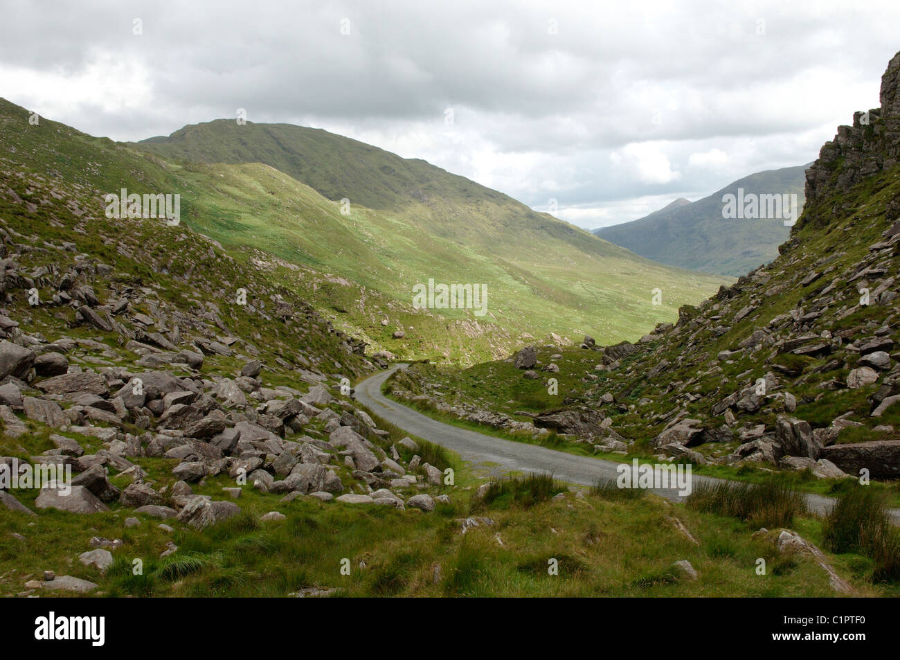 Republic of ireland landscape road hi-res stock photography and images ...