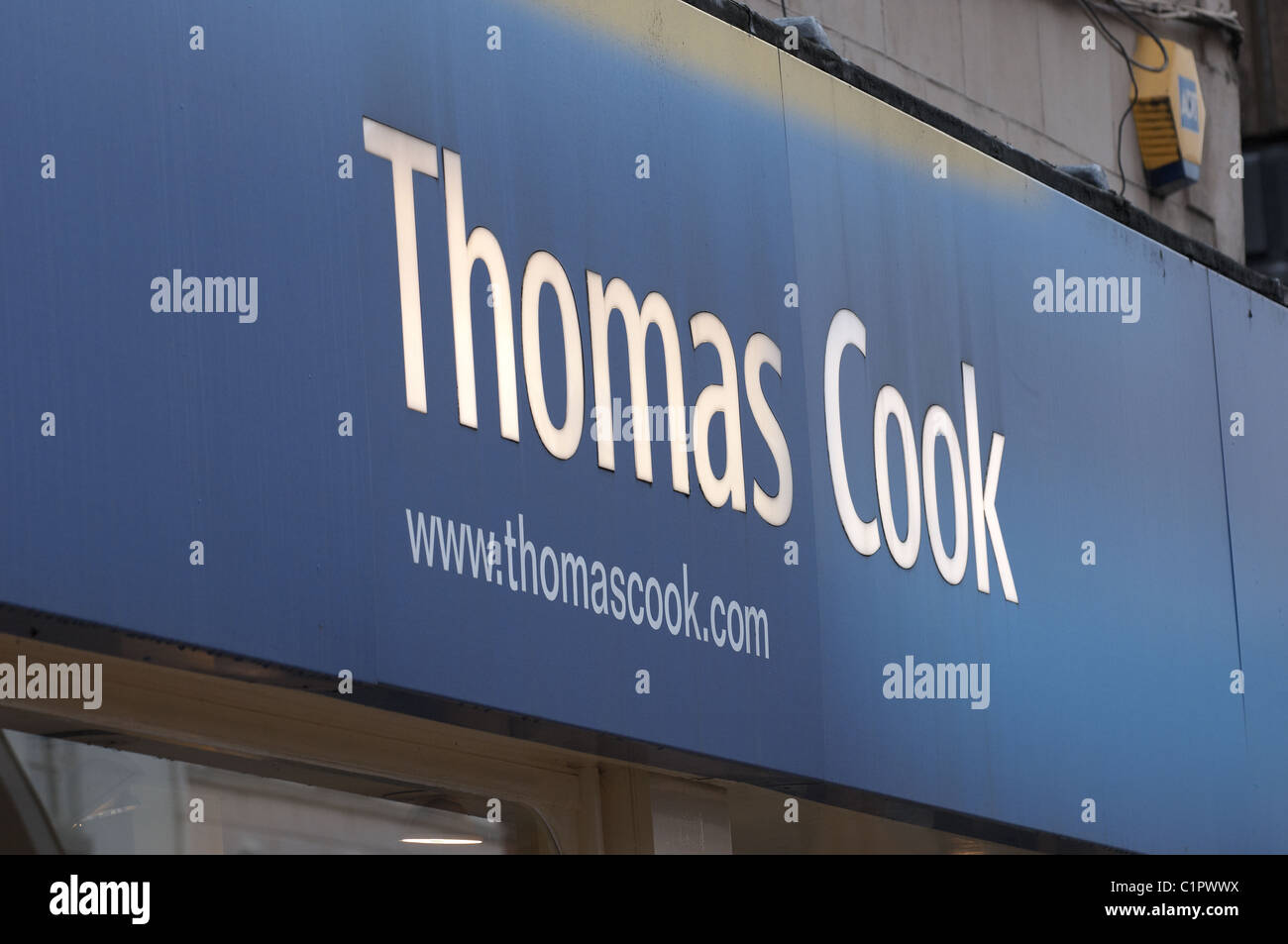 thomas cook travel agent shop sign Stock Photo - Alamy