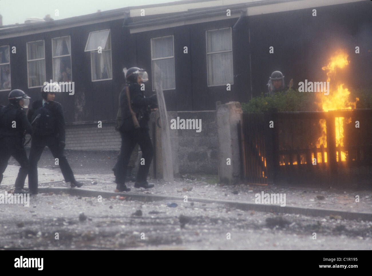 Belfast The Troubles conflict 1980s. Royal Ulster Constabulary, RUC ...
