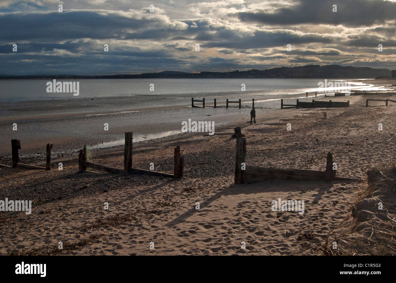 Broughty ferry beach hi-res stock photography and images - Alamy