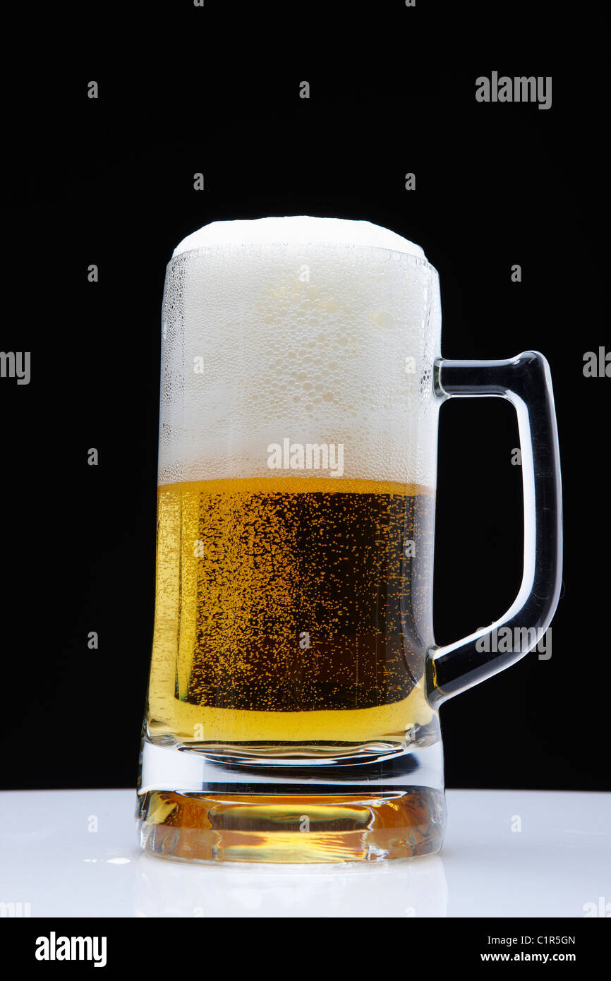 Beer foams hi-res stock photography and images - Alamy