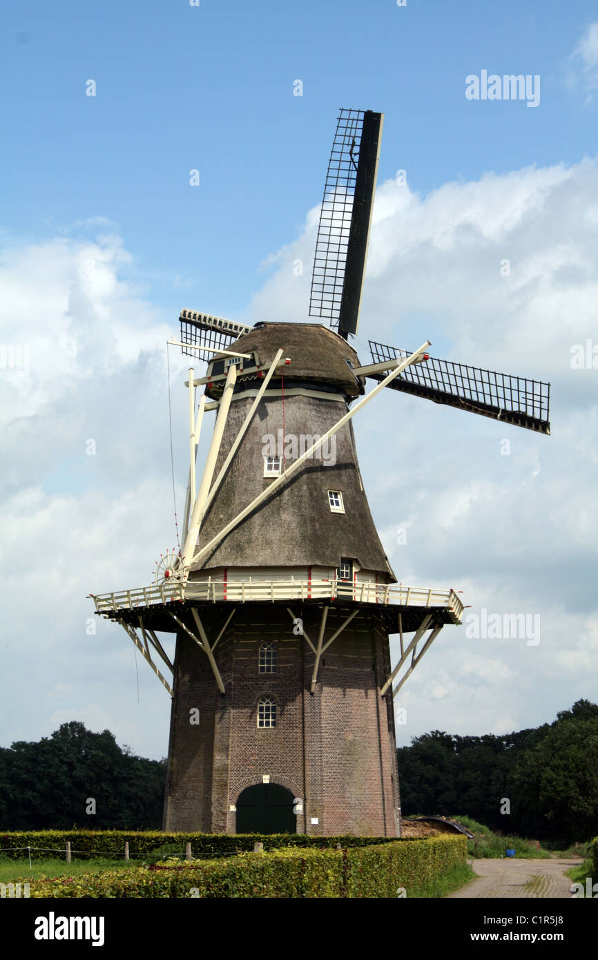 Corn mill farm hi-res stock photography and images - Alamy