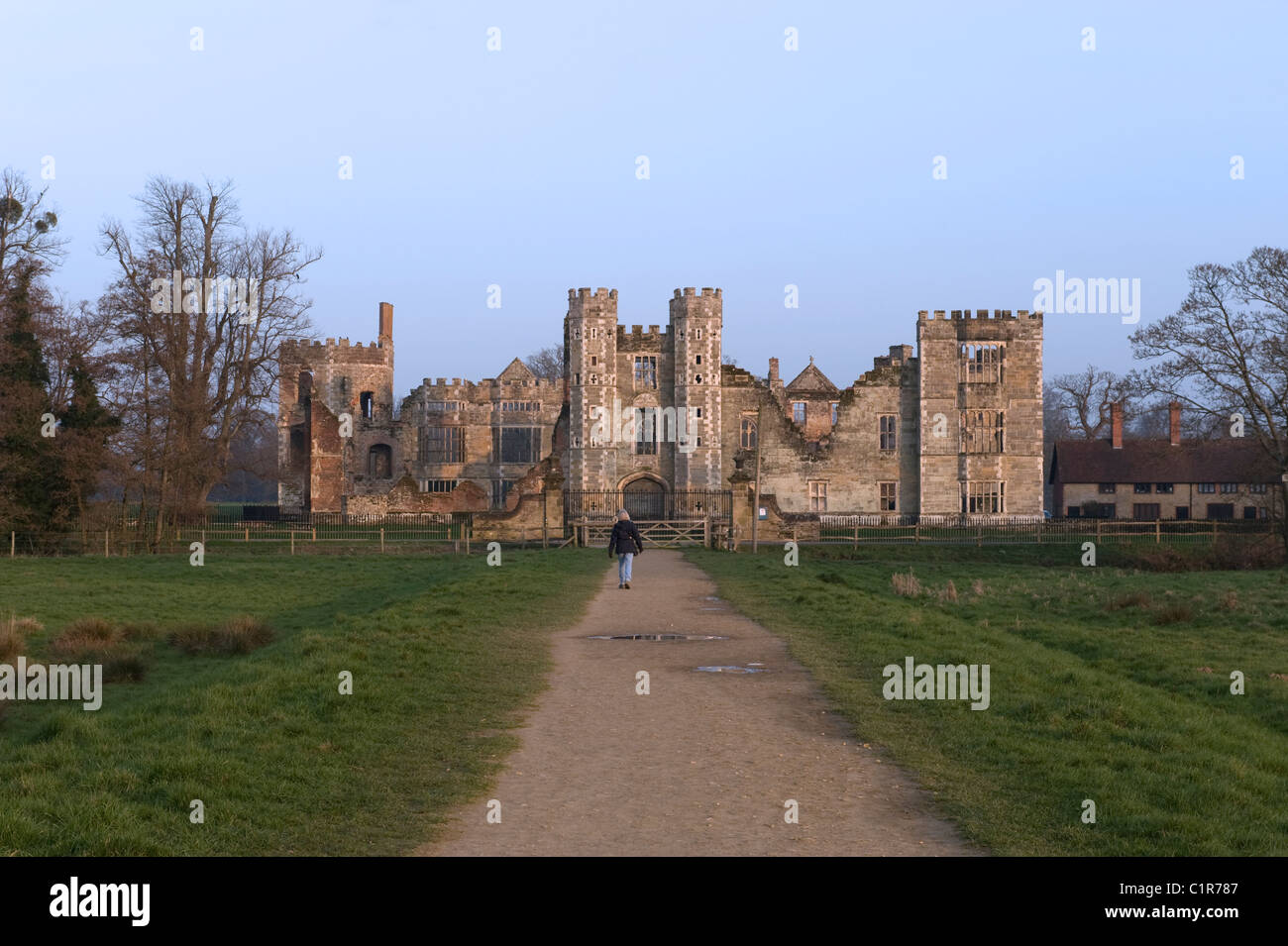 The ruins of Cowdray House in Cowdray Park, Midhurst, West Sussex ...