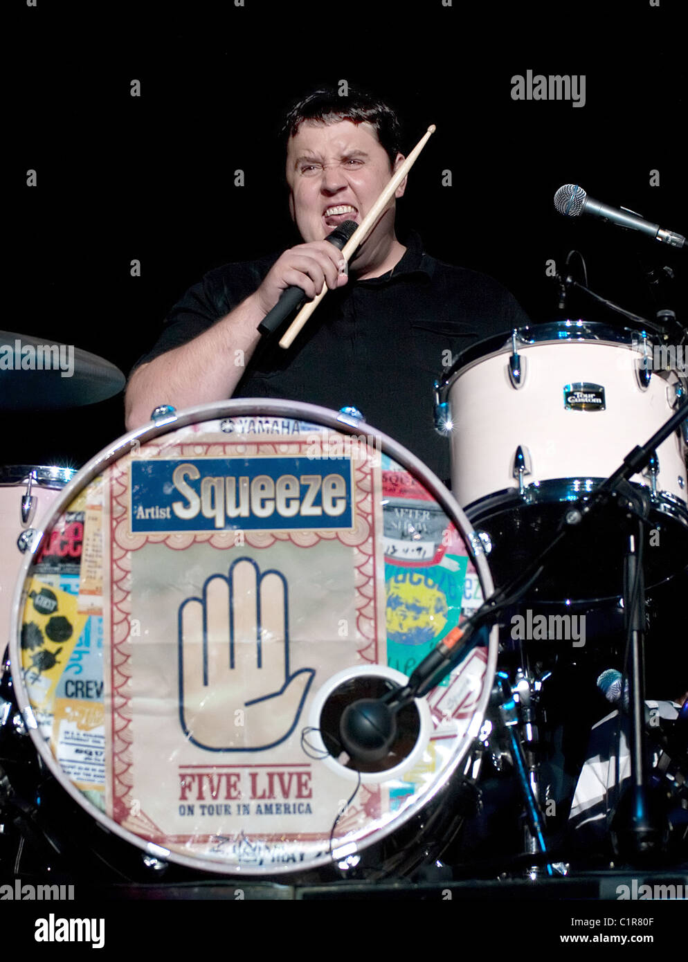 Peter Kaye introduce Squeeze performing at the Liverpool Echo Arena as ...