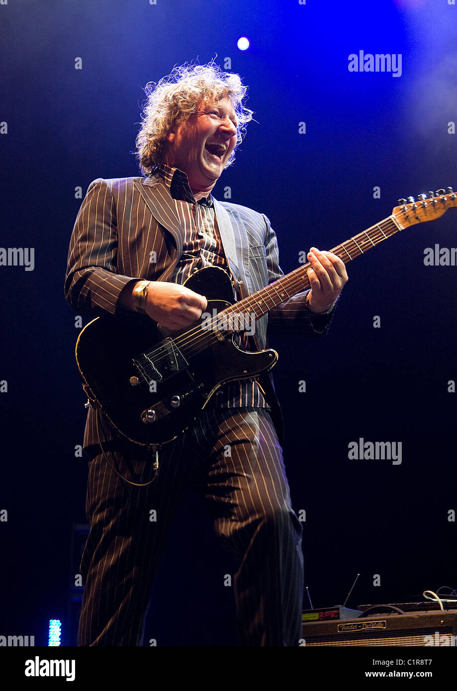Glenn Tilbrook of Squeeze performing in concert at the Liverpool Echo ...