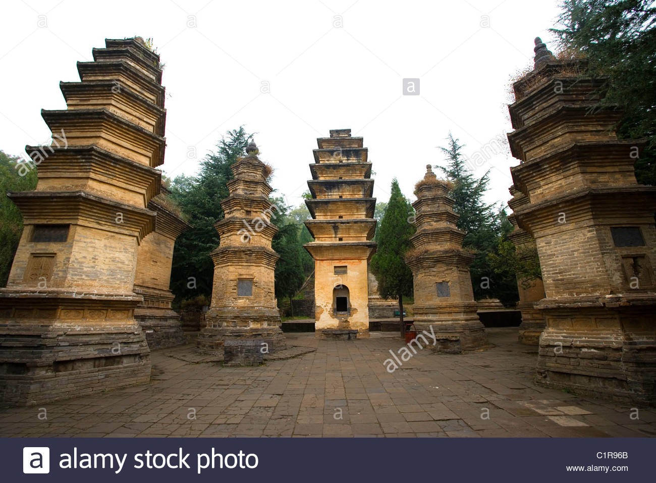 Shaolin Temple Henan Stock Photos & Shaolin Temple Henan Stock Images ...