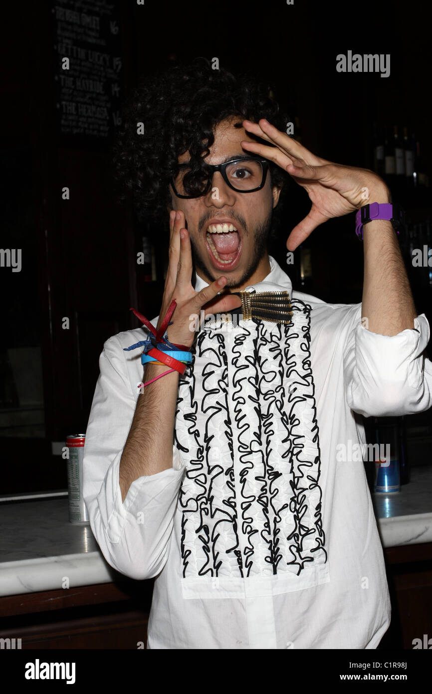 Sliimy Perez Hilton Introduces recording artist Slimy Los Angeles ...