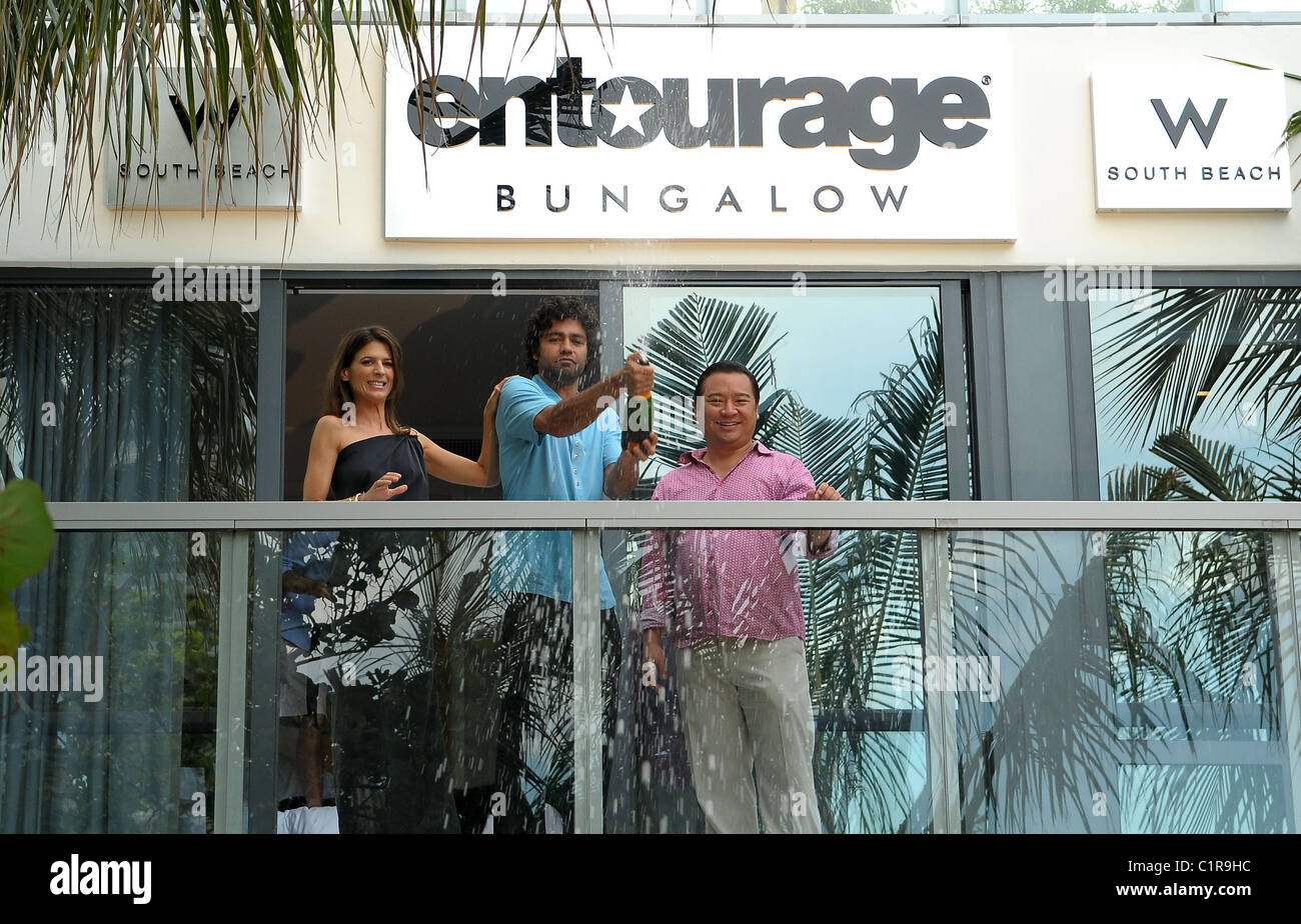 Actors Perrey Reeves, Adrian Grenier and Rex Lee at the launch of the ...