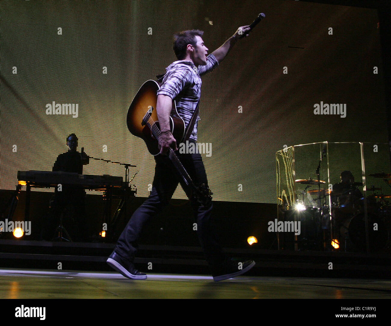 Kris Allen American Idol Live Tour 2009 held at the Staples Center Los ...