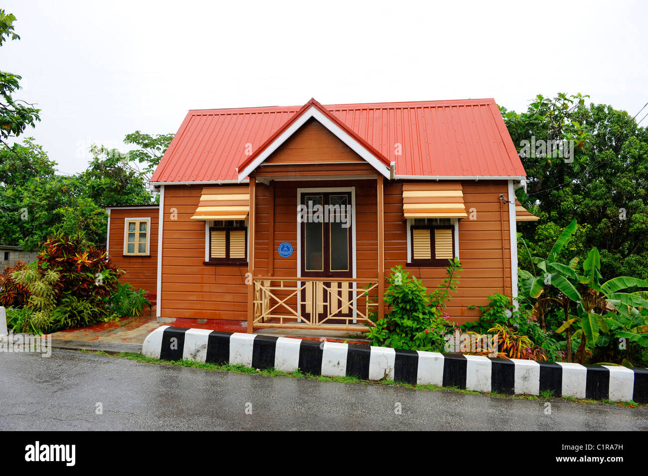 Chattel house barbados hi-res stock photography and images - Alamy