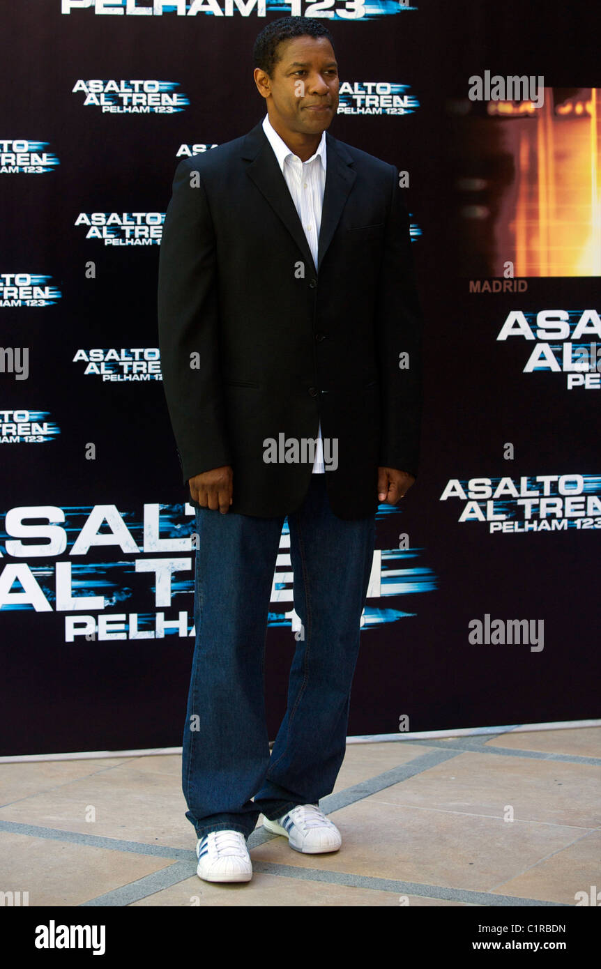 Denzel Washington attends a photocall for his new film 'The Taking of ...
