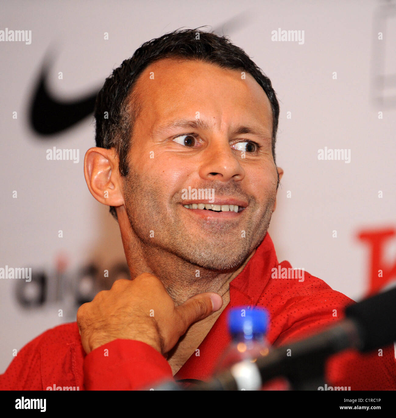 Ryan giggs hi-res stock photography and images - Alamy