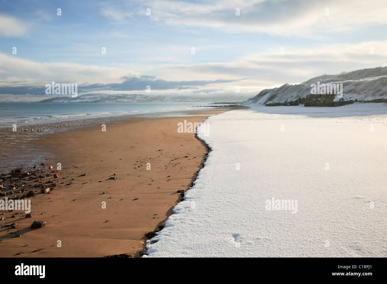 Tide mark hi-res stock photography and images - Alamy