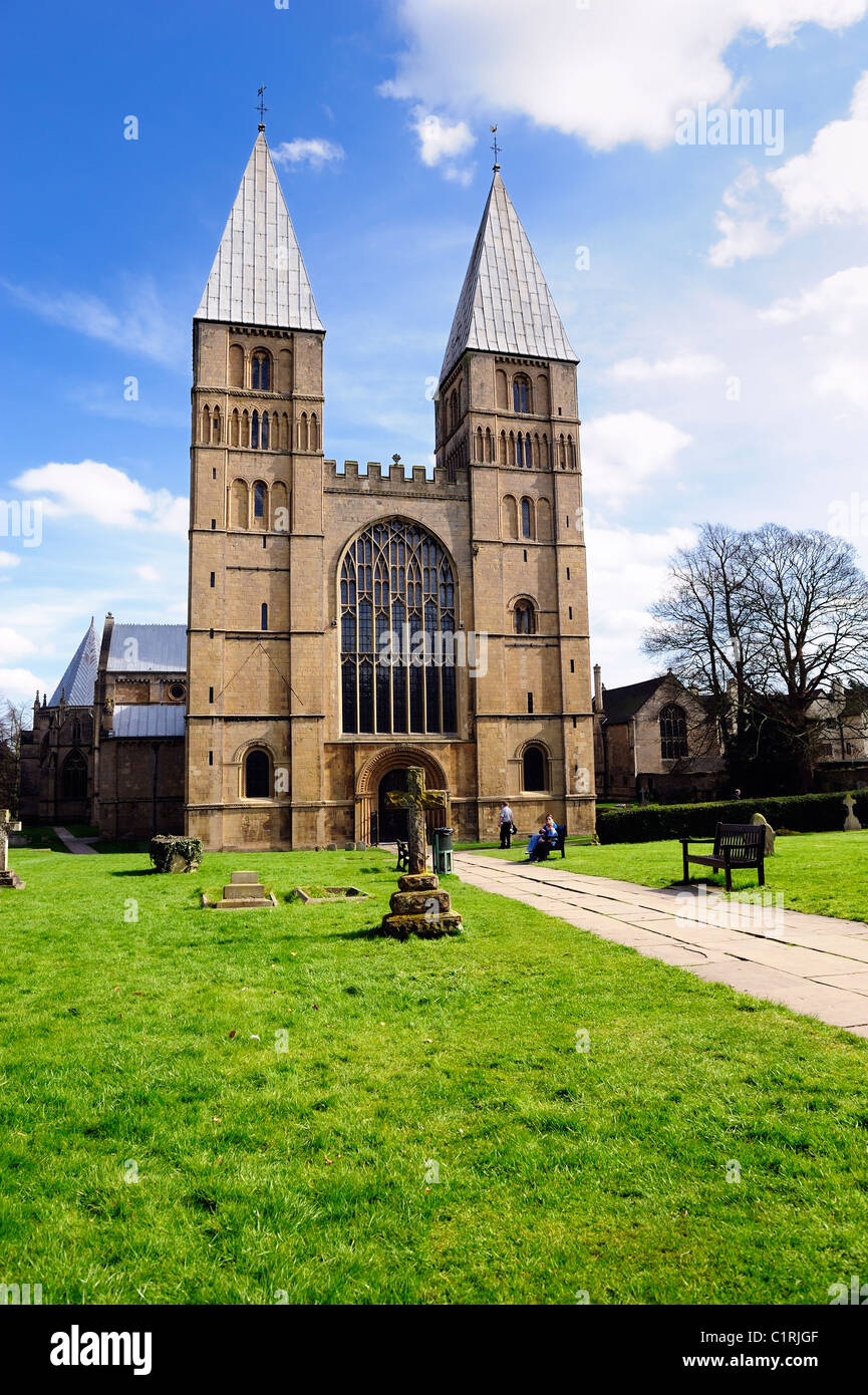 Southwell blue sky hi-res stock photography and images - Alamy