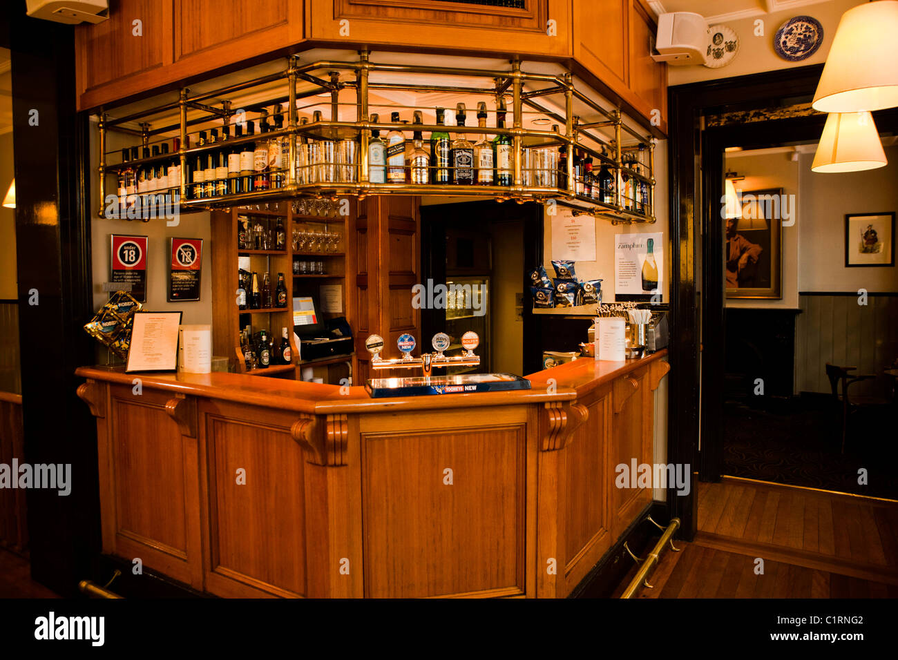 Commercial street dundee hi-res stock photography and images - Alamy