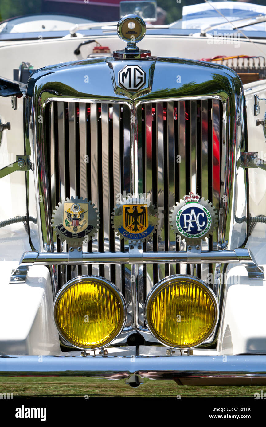 Mg grill hi-res stock photography and images - Alamy