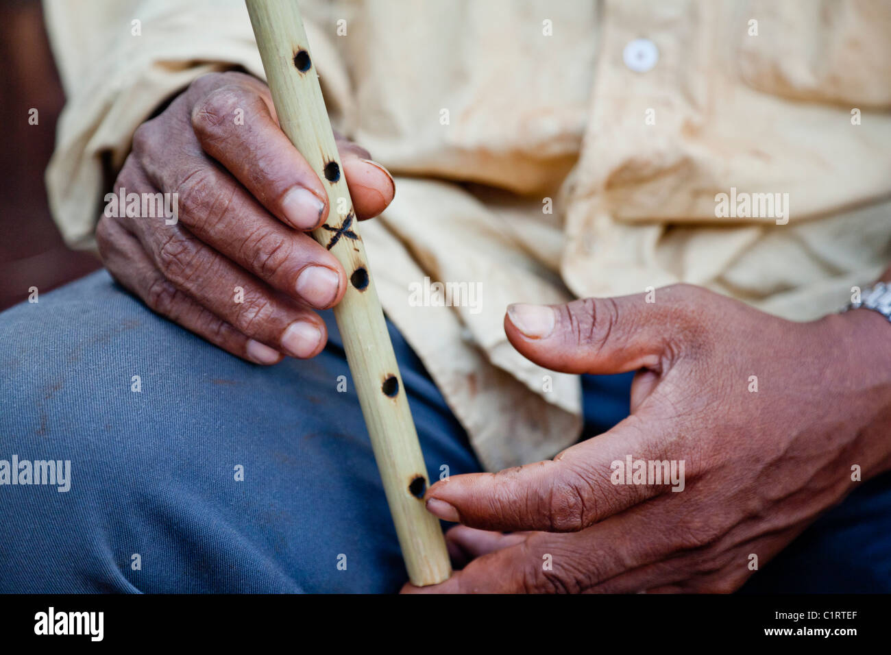 Mbya Guarani craftsman from San Ignacio, Misiones, Argentina ...