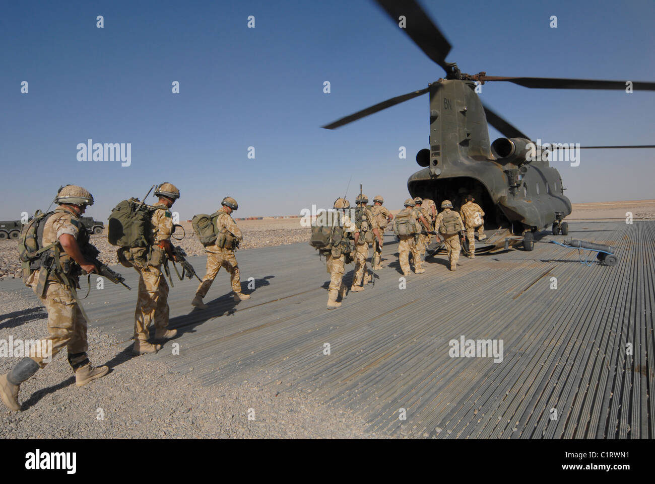 British paratroopers boarding a CH-47 Chinook helicopter at Camp ...