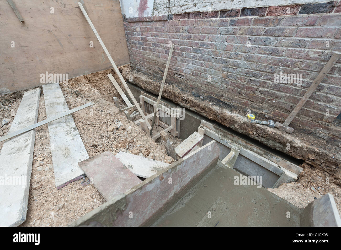 Self build home extension project building extra rooms, office space ...