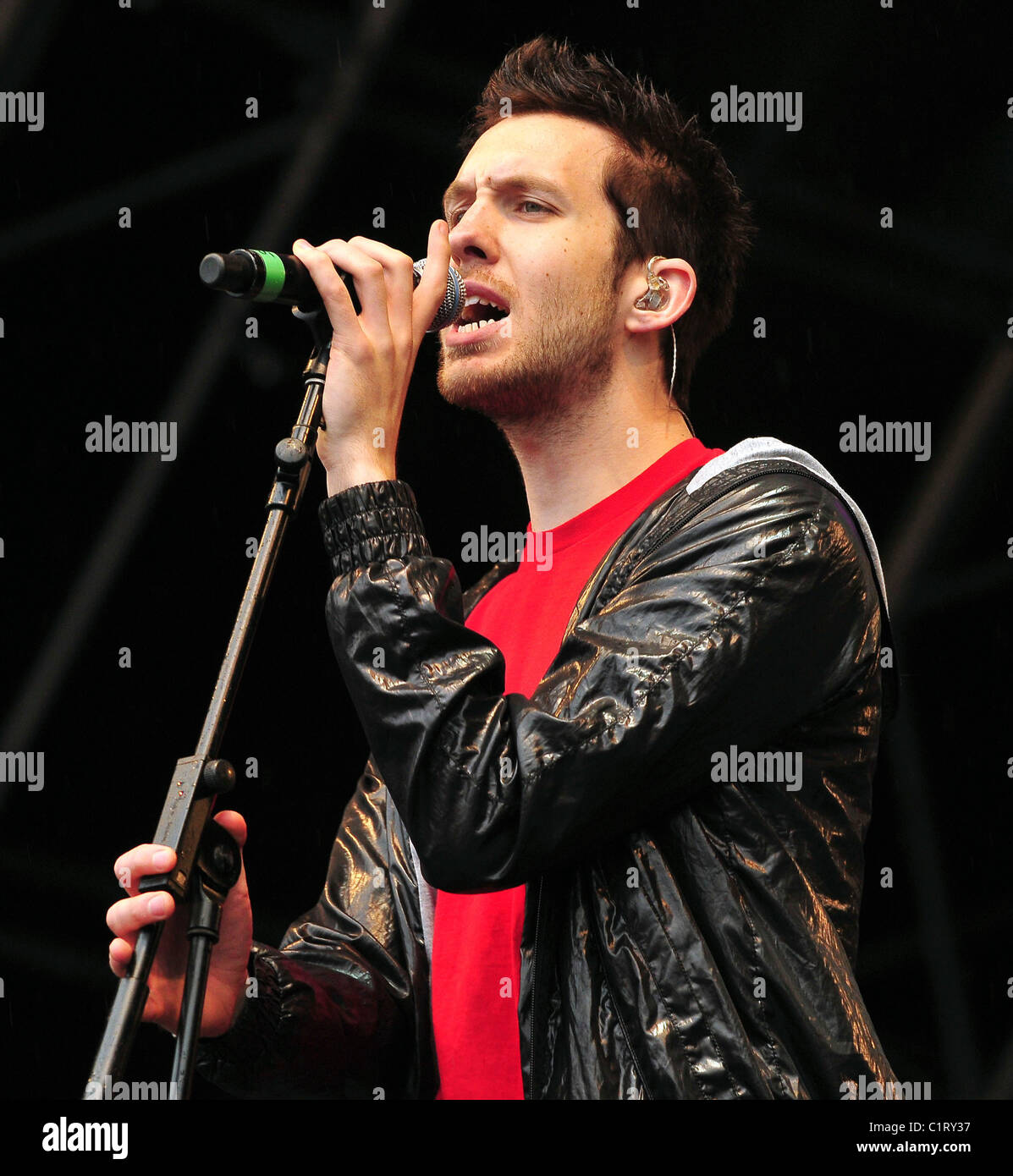 Calvin Harris 2009 High Resolution Stock Photography and Images - Alamy