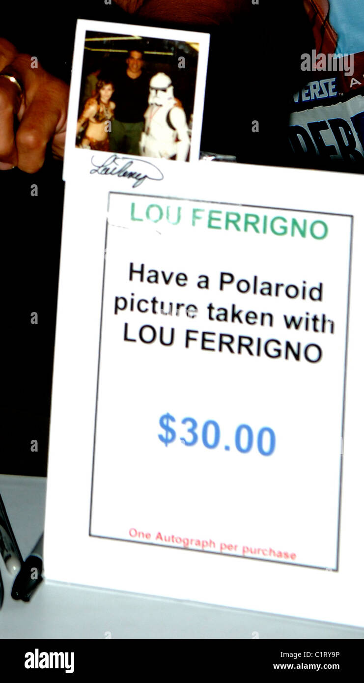 Incredible Hulk Lou Ferrigno at Comic-Con International, charging $30 ...