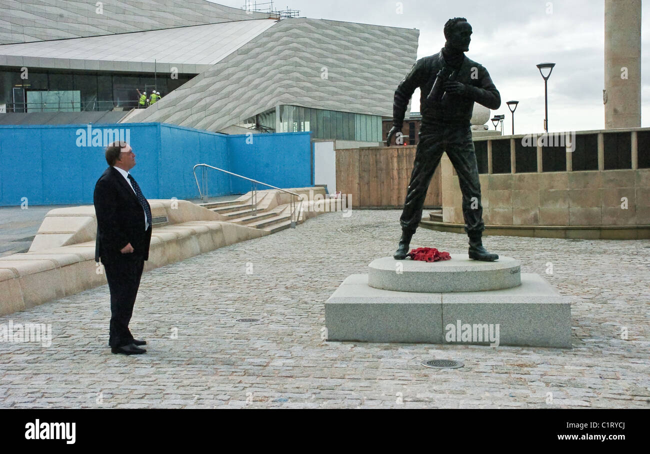 John Prescott visits Liverpool with his wife Liverpool, England - 05.08 ...