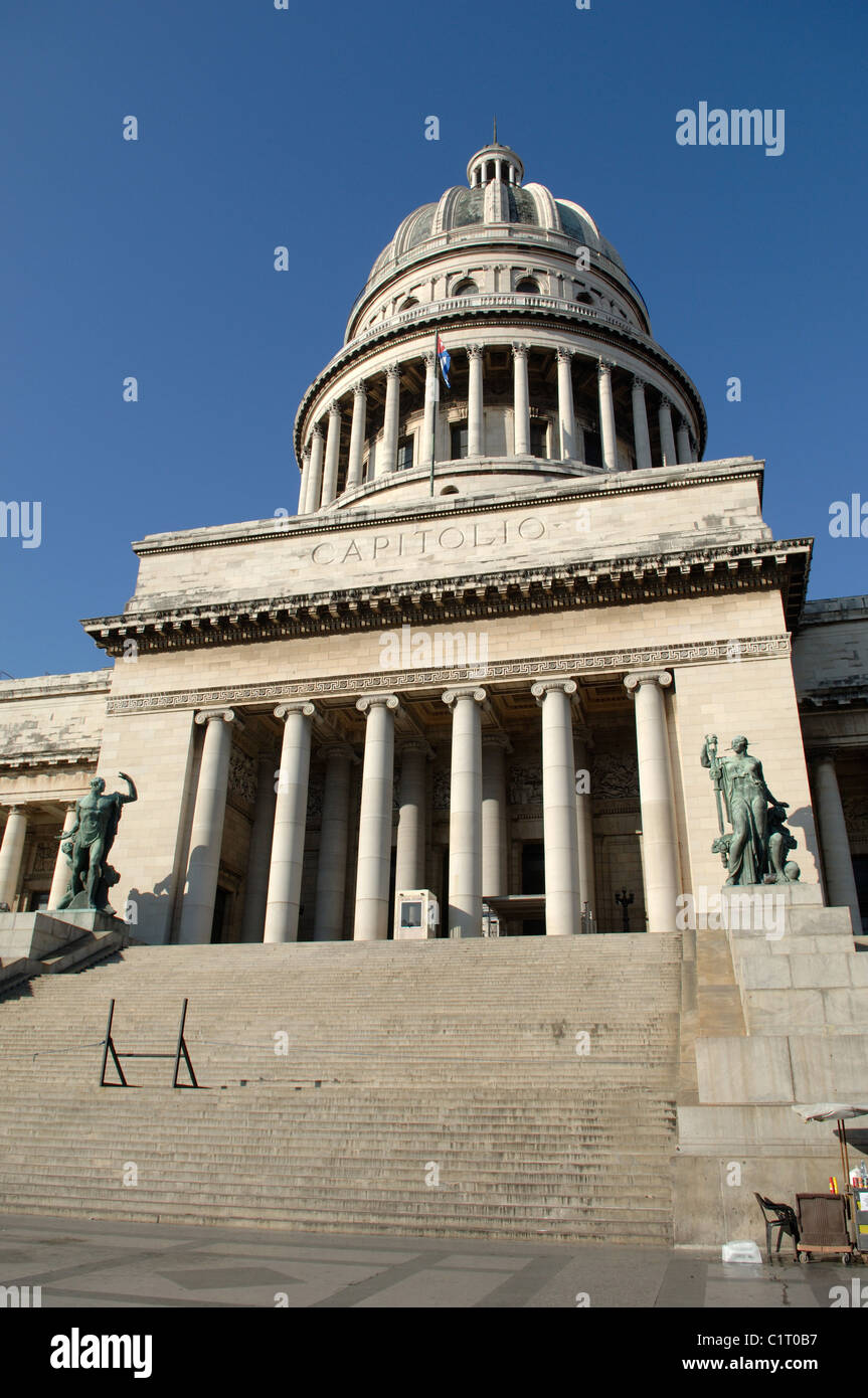 Capital Building Havana Cuba Stock Photo - Alamy