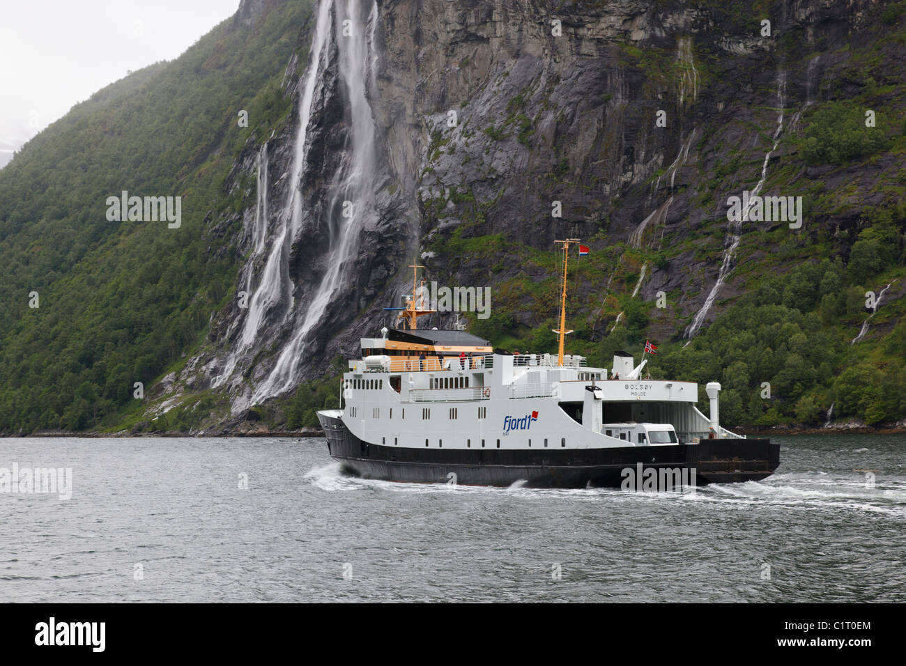 Ferry in geiranger fjord hi-res stock photography and images - Alamy