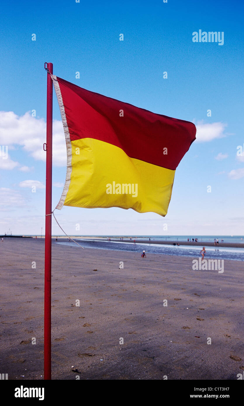 Lifeguard Flag - Margate Beach Stock Photo - Alamy
