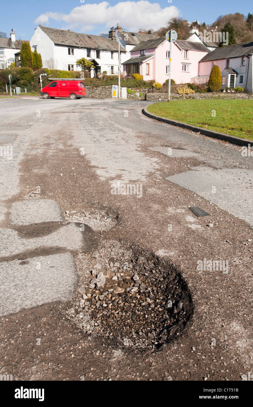 Troutbeck Bridge High Resolution Stock Photography and Images - Alamy