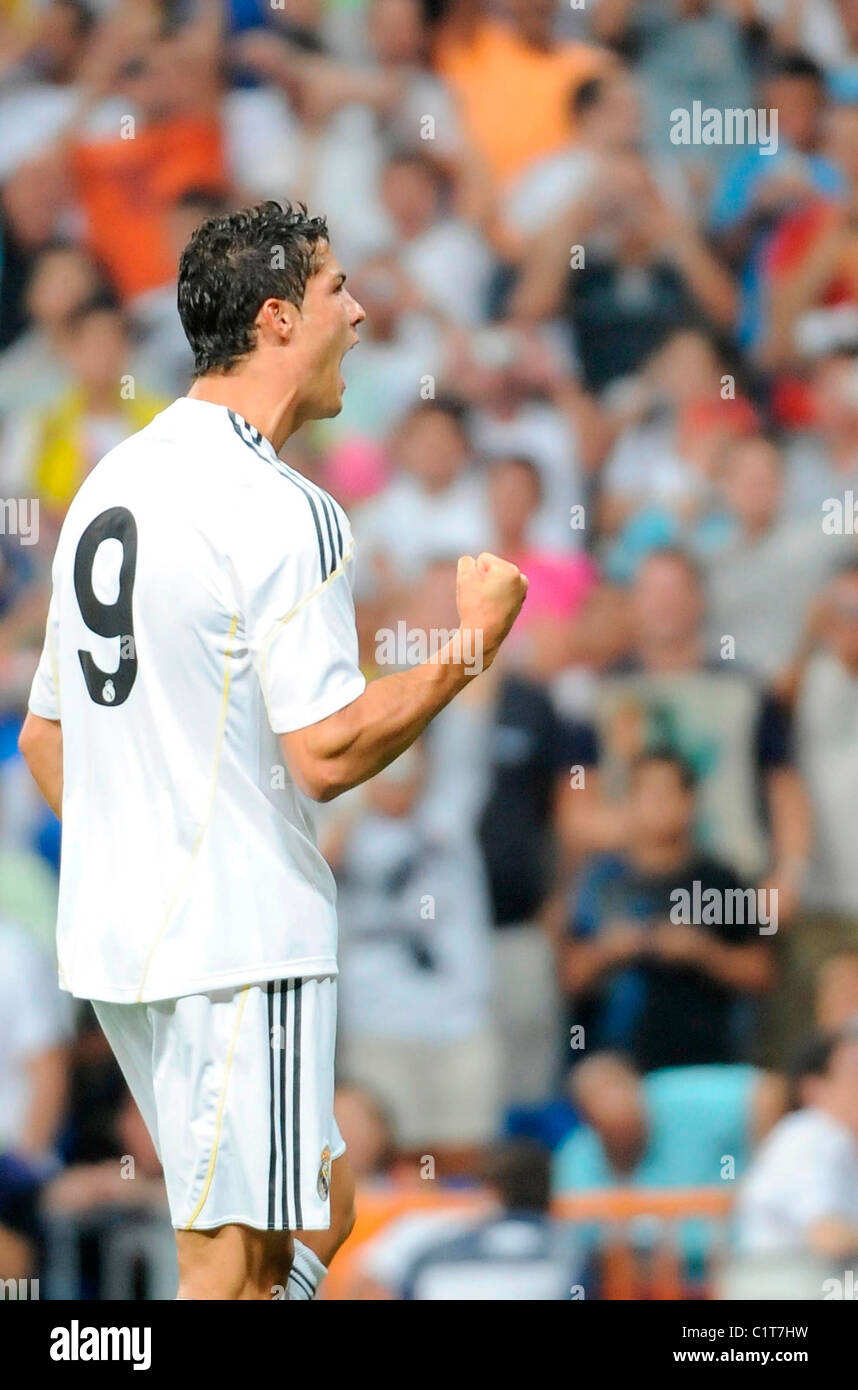 Cristiano Ronaldo in action for Real Madrid The Peace Cup 2009: Real ...