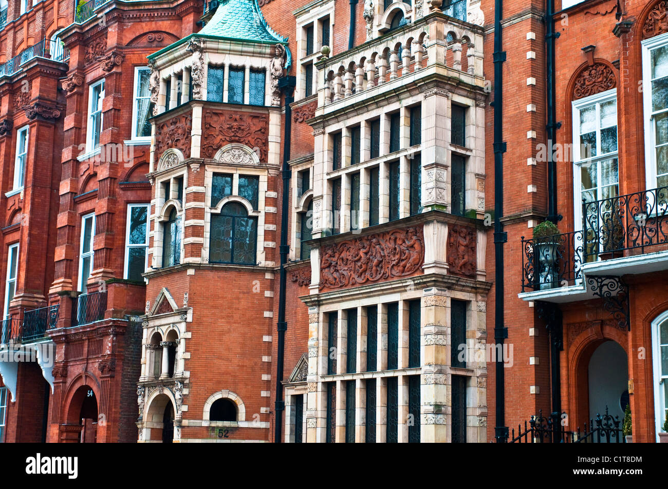 Cadogan estate london hi-res stock photography and images - Alamy