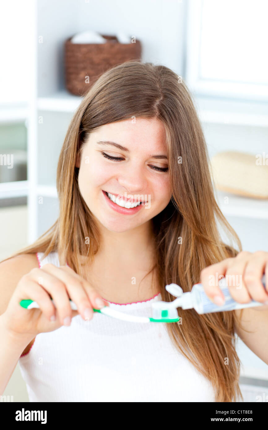 Toothpaste High Resolution Stock Photography and Images - Alamy