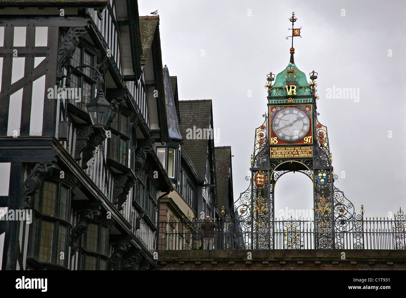 The bridge clock in the centre of Chester Stock Photo - Alamy
