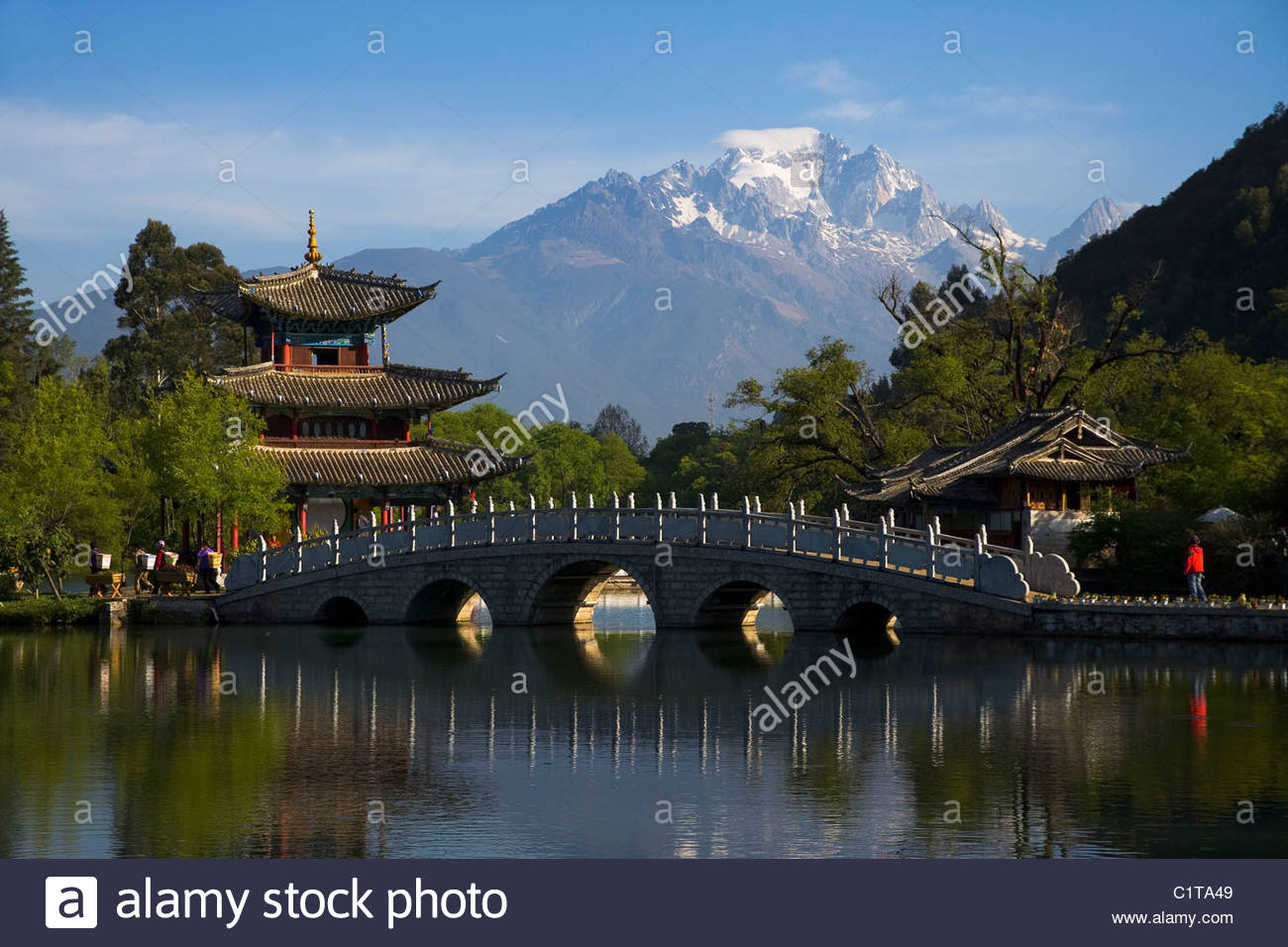 Black Dragon Pool Stock Photos & Black Dragon Pool Stock Images - Alamy