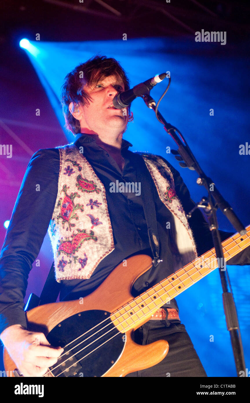 Kayven Temperley Eskimo Joe performing live in concert at the Hordern ...