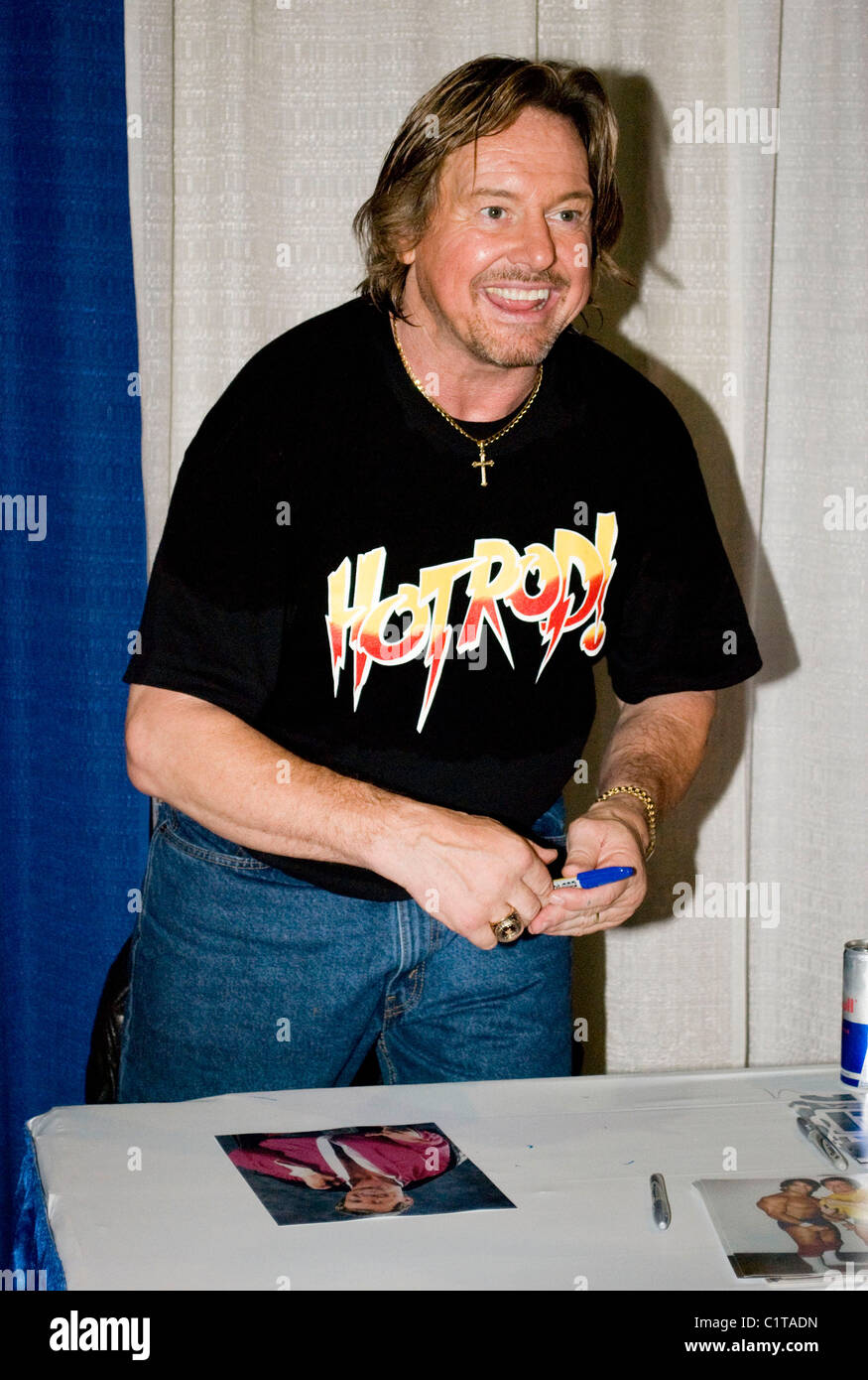 Roddy Piper The 2009 Wizard World Chicago Comic-Con held at the Donald ...