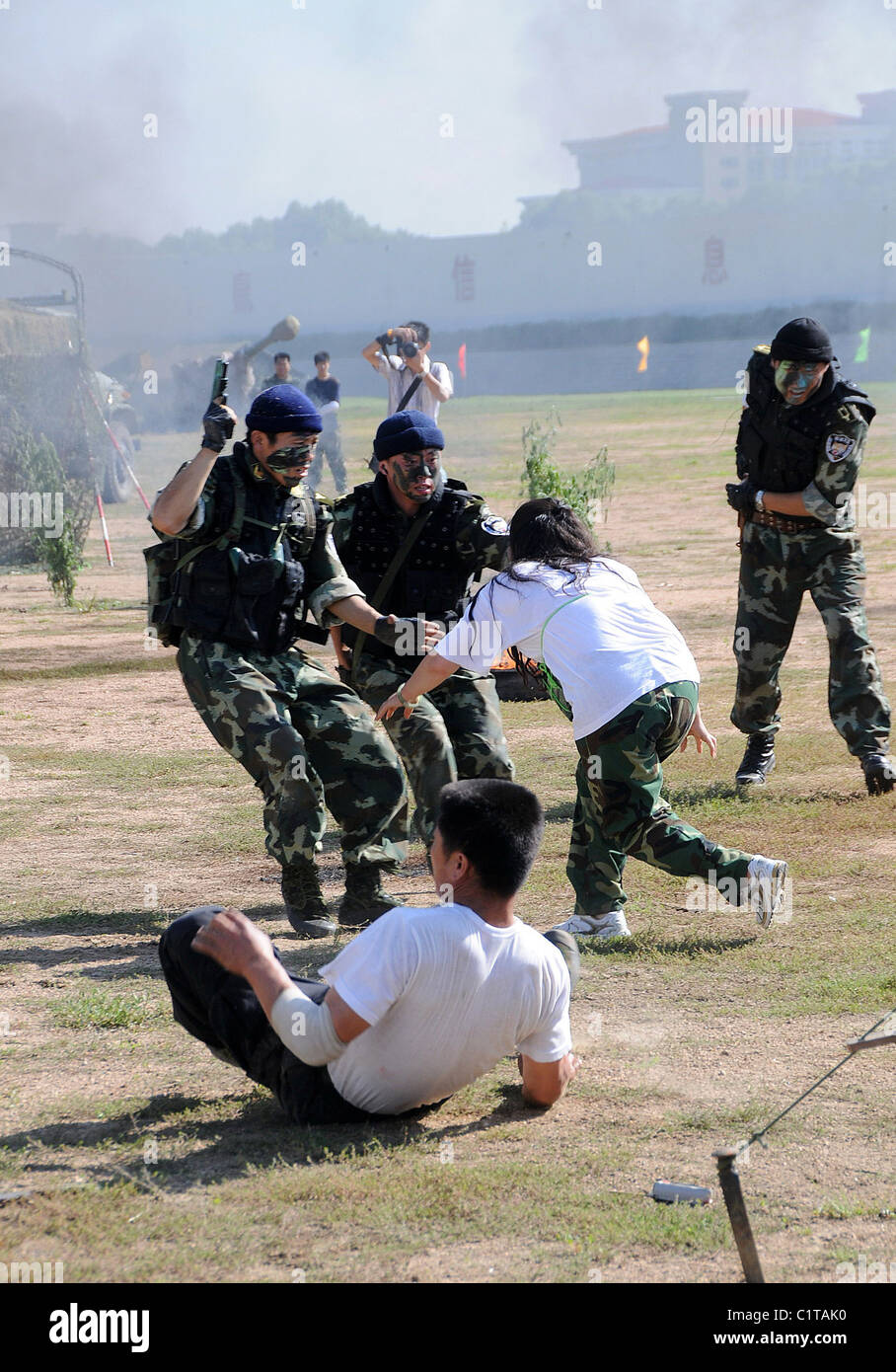 Chinese Special Forces soldiers show off their skills during an anti ...