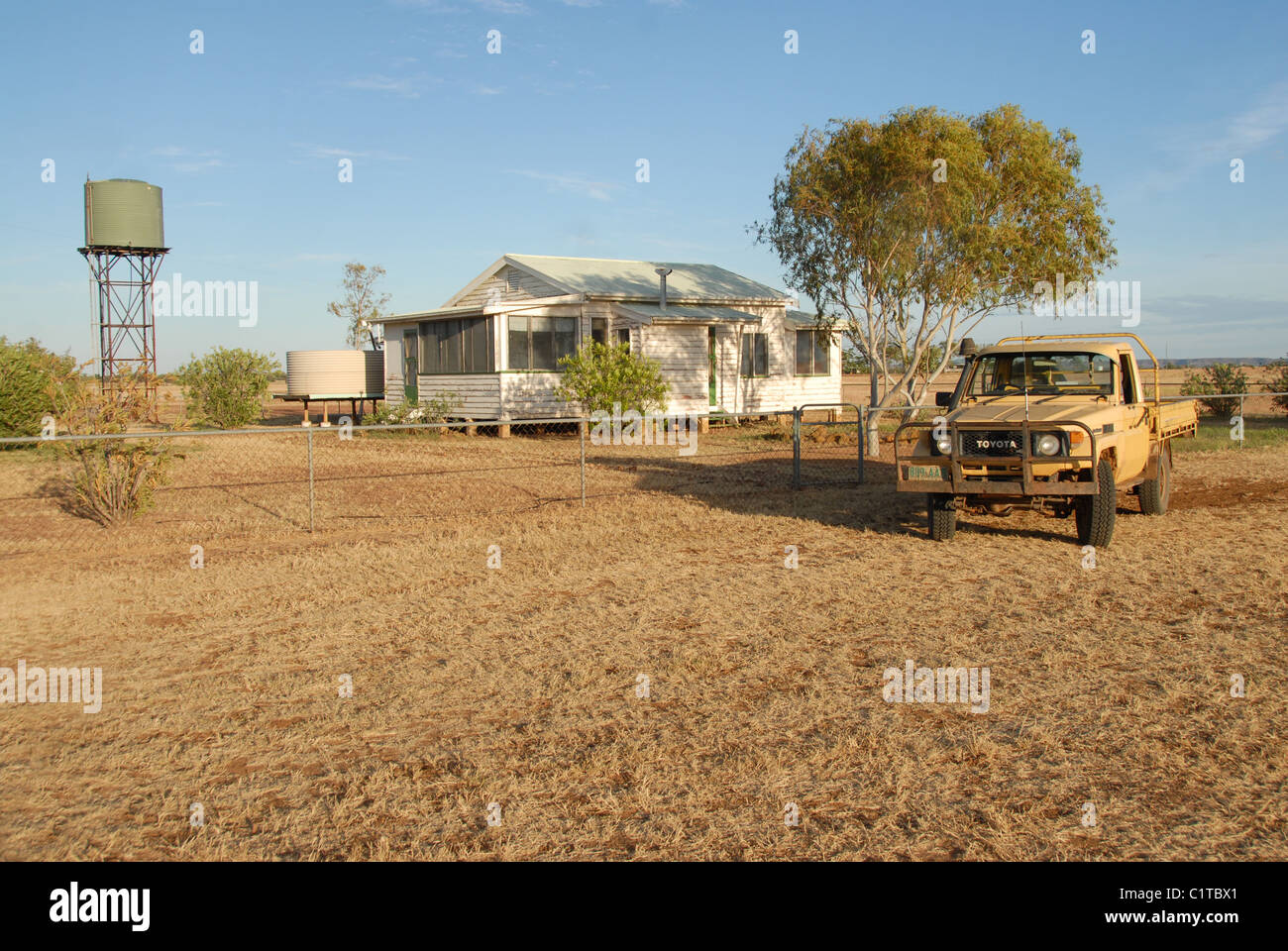 Sheep shearer hut hi-res stock photography and images - Alamy
