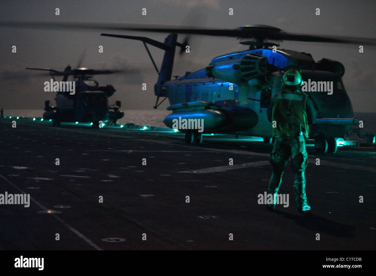 Quick reaction force hi-res stock photography and images - Alamy